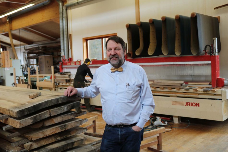 Andrea Pitsch von der HZ über die Arbeit der Möbelmacher in der Serie ...